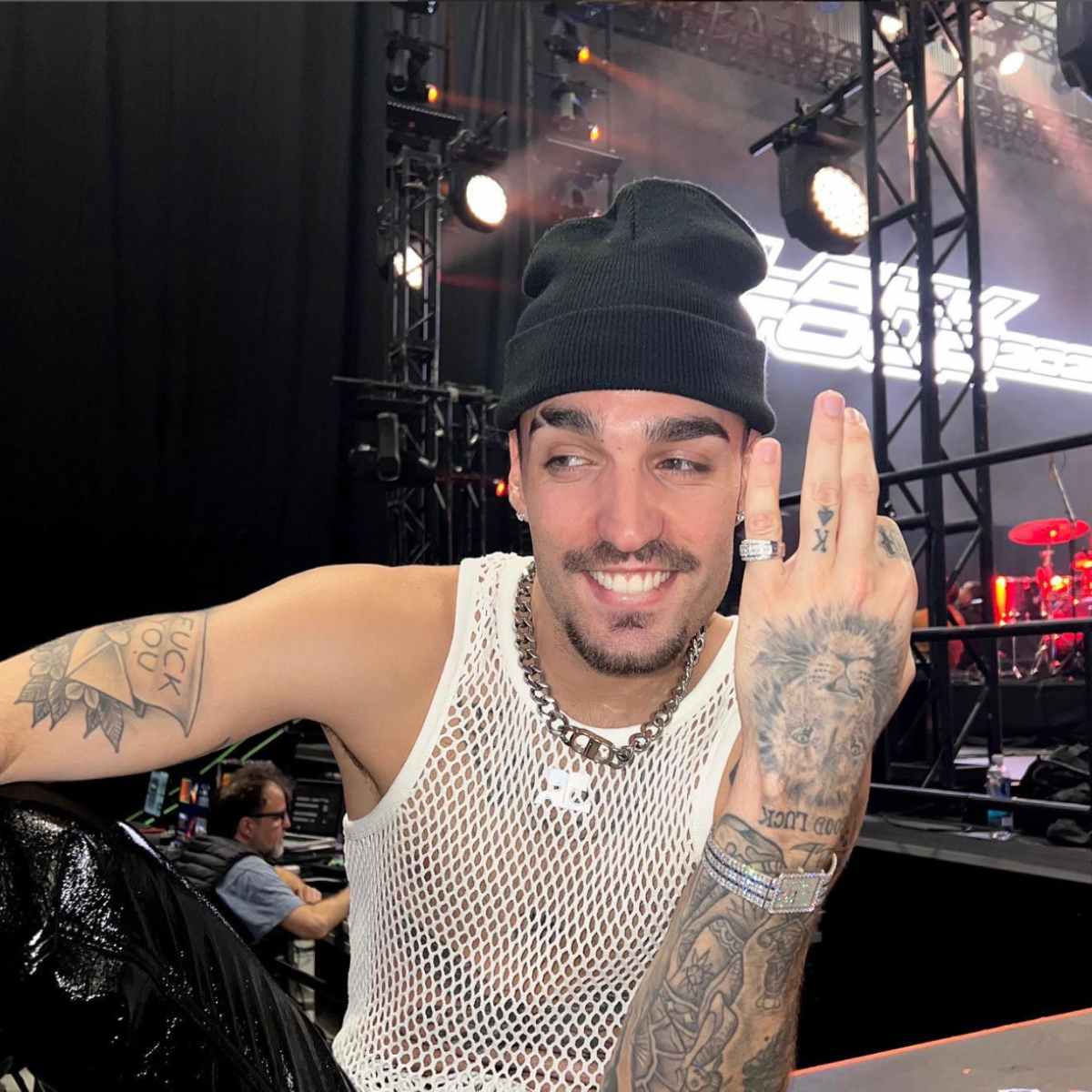 Concierto Rels B: Aquí el mejor look para ver al skinnyflakk - Urbanda ...