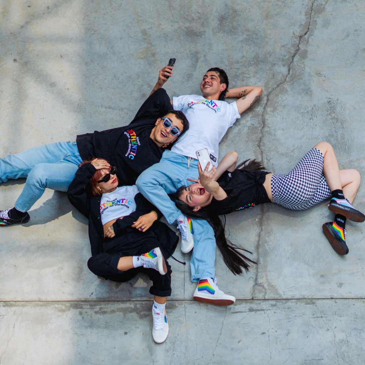 Marcha del Orgullo LGBTTTQiA+: Ve cómodo y auténtico con esta colección ...