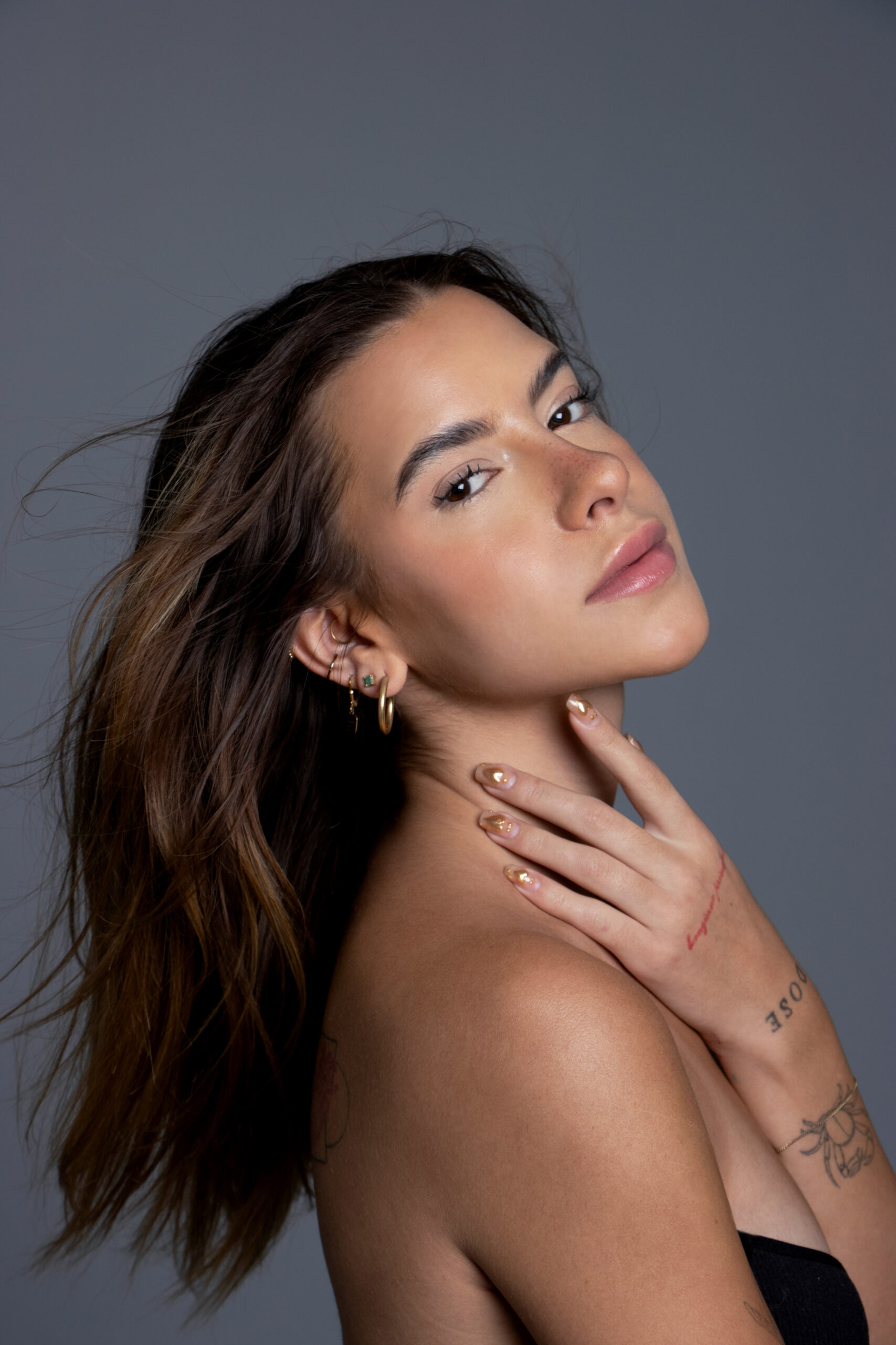 ¿Quién es Aish? Conoce a la influencer que la está rompiendo en redes ...