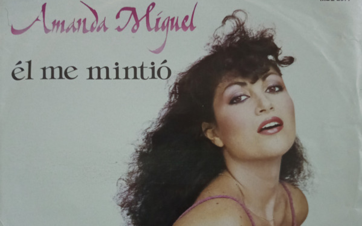 Letra completa de "Él me mintió" de Amanda Miguel